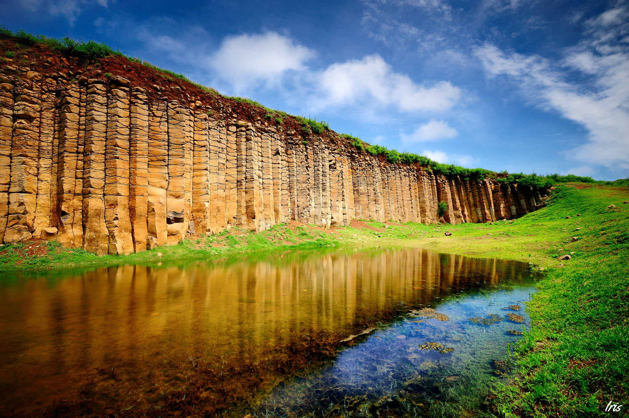 Download Nature Cliff HD Wallpaper