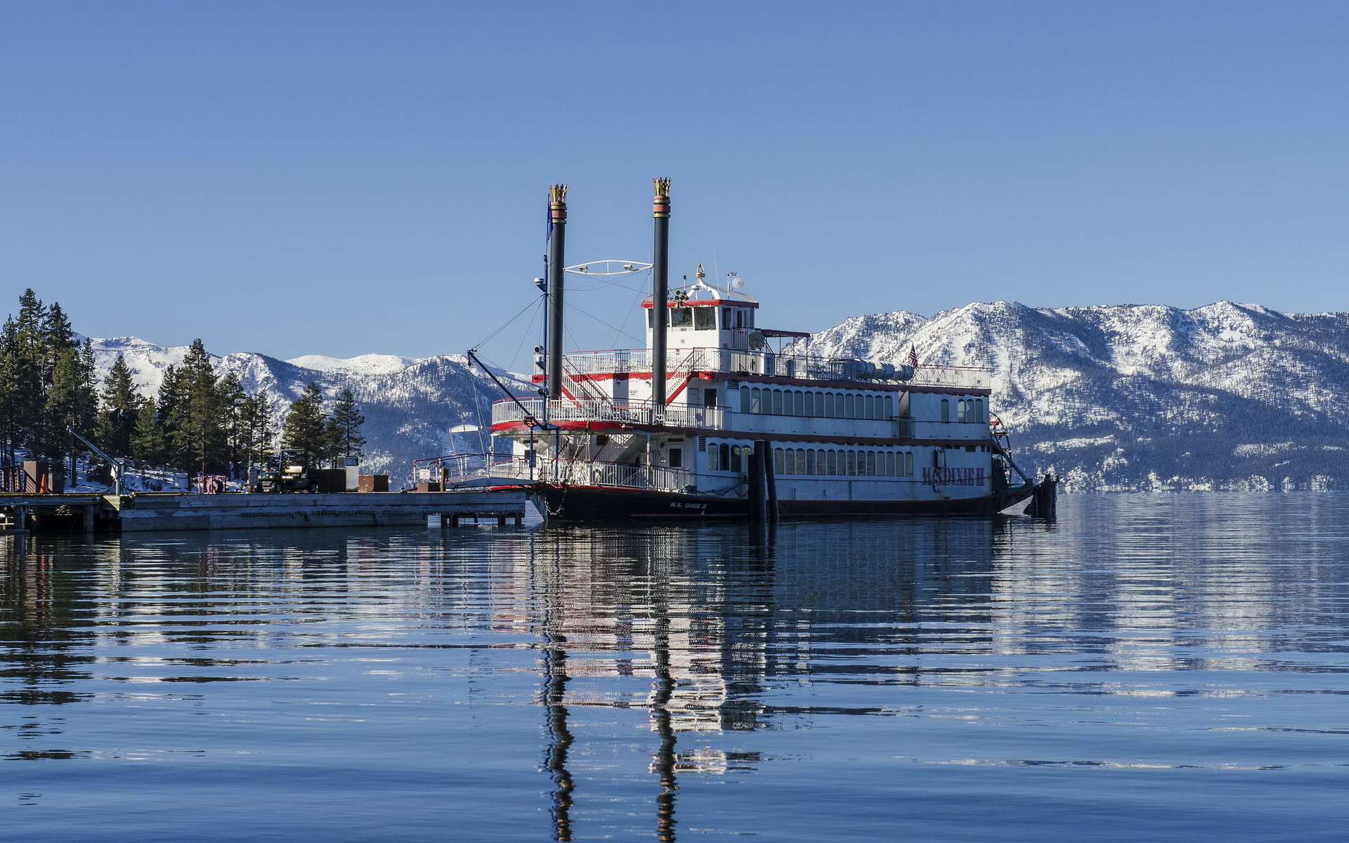 Download Vehicle Paddle Wheel Boat HD Wallpaper