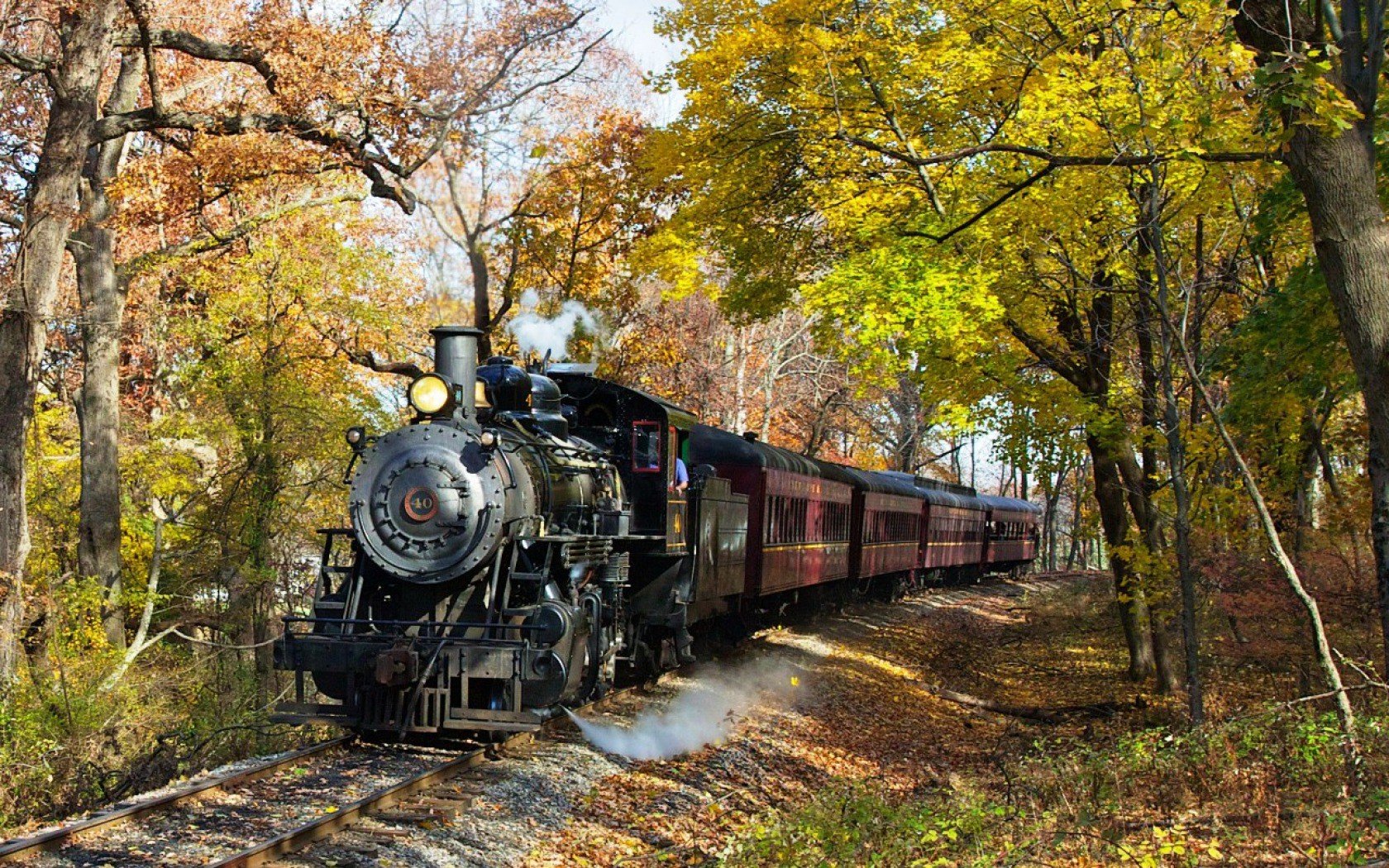 Vintage Steam Train Amidst Autumn Foliage – HD Wallpaper Ride