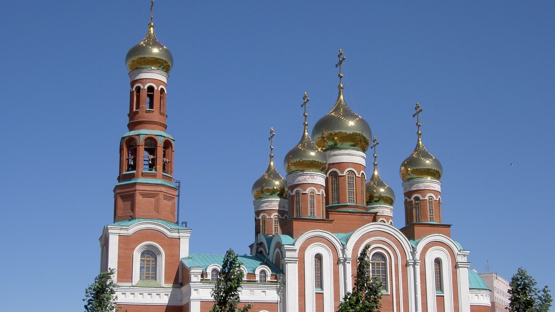 Sunlit Golden Domes — Eastern Orthodox Church HD Wallpaper | 1920x1080 ...