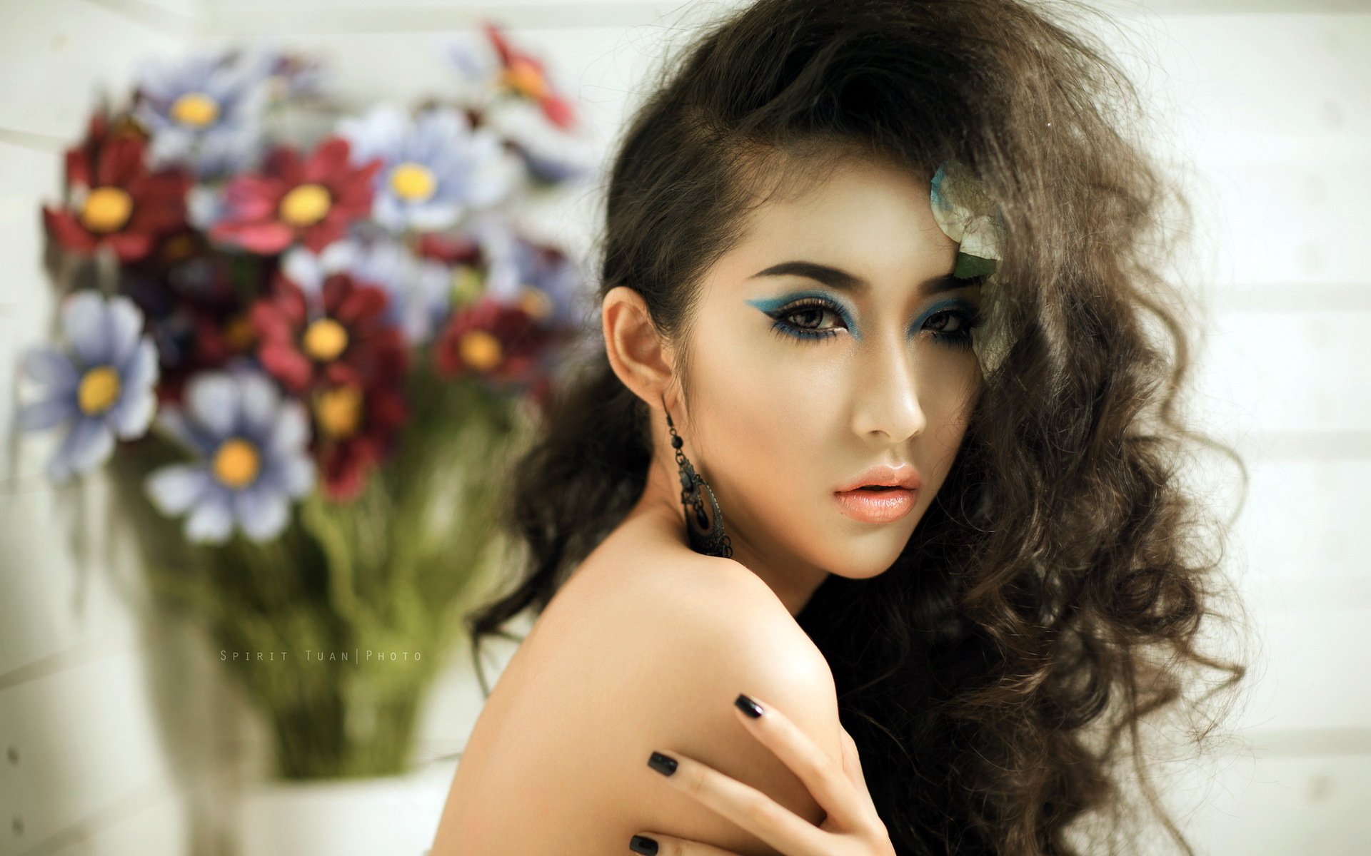 Stunning Asian Beauty HD Wallpaper