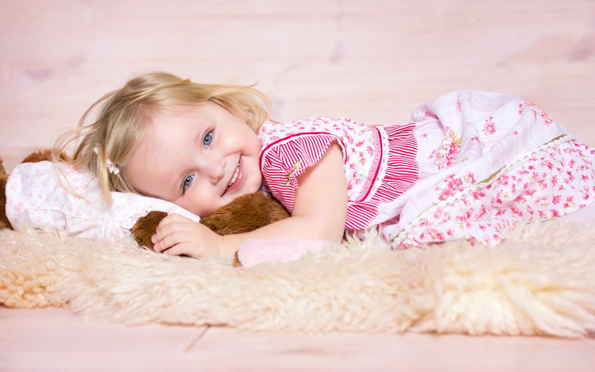Charming Child Photography: Adorable HD Wallpaper