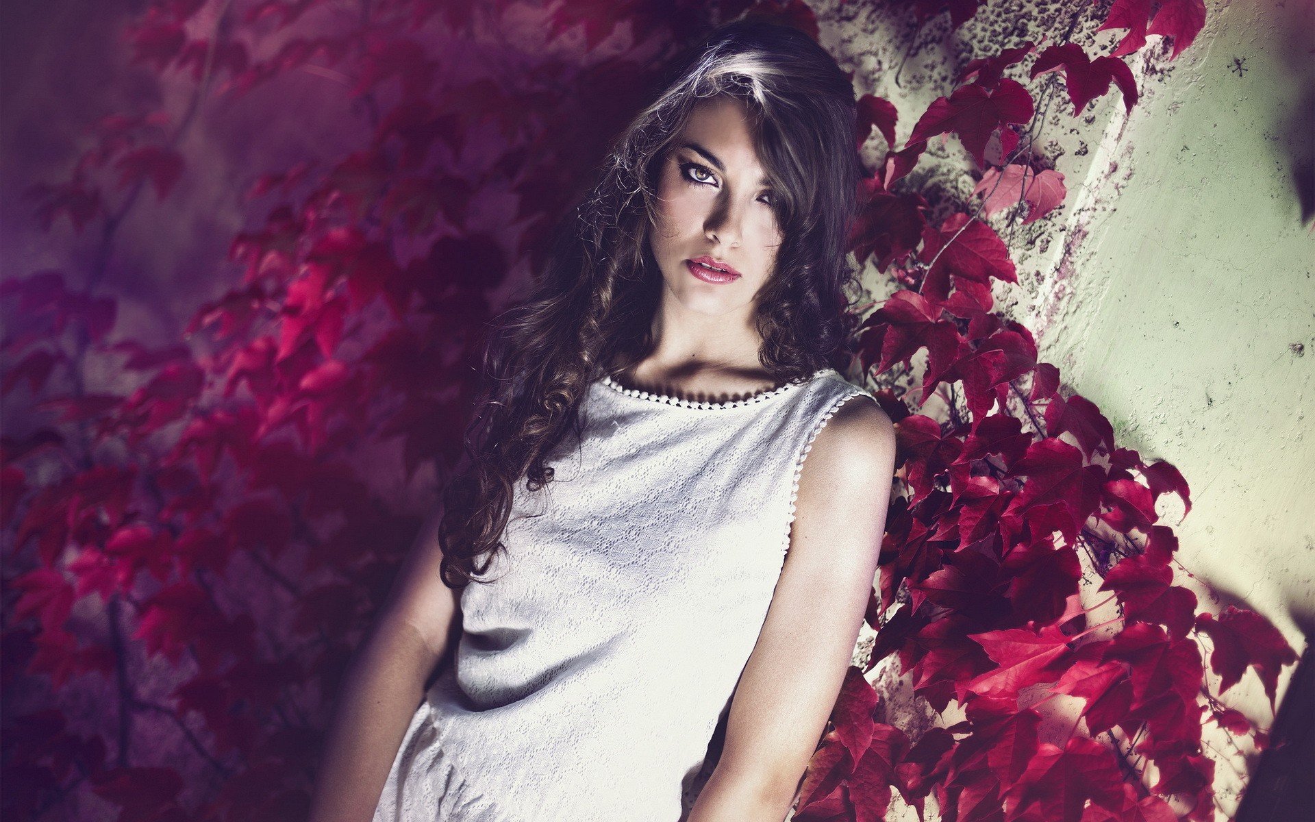 Elegant Model in Bloom: HD Woman’s Portrait Wallpaper | 1920x1200 ...
