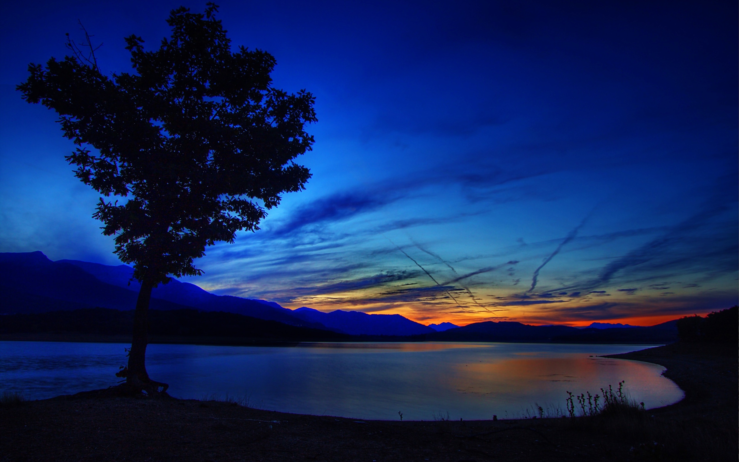 Serene Sunset: A Nature-Inspired HD Wallpaper