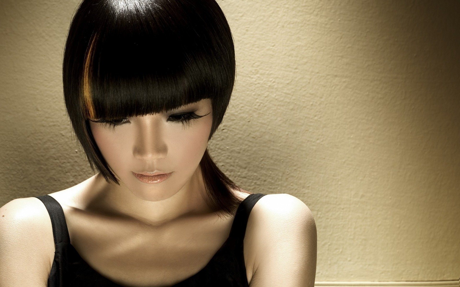 Elegant Woman’s Face - Stunning HD Wallpaper | 1920x1200 | Wallpaper Abyss