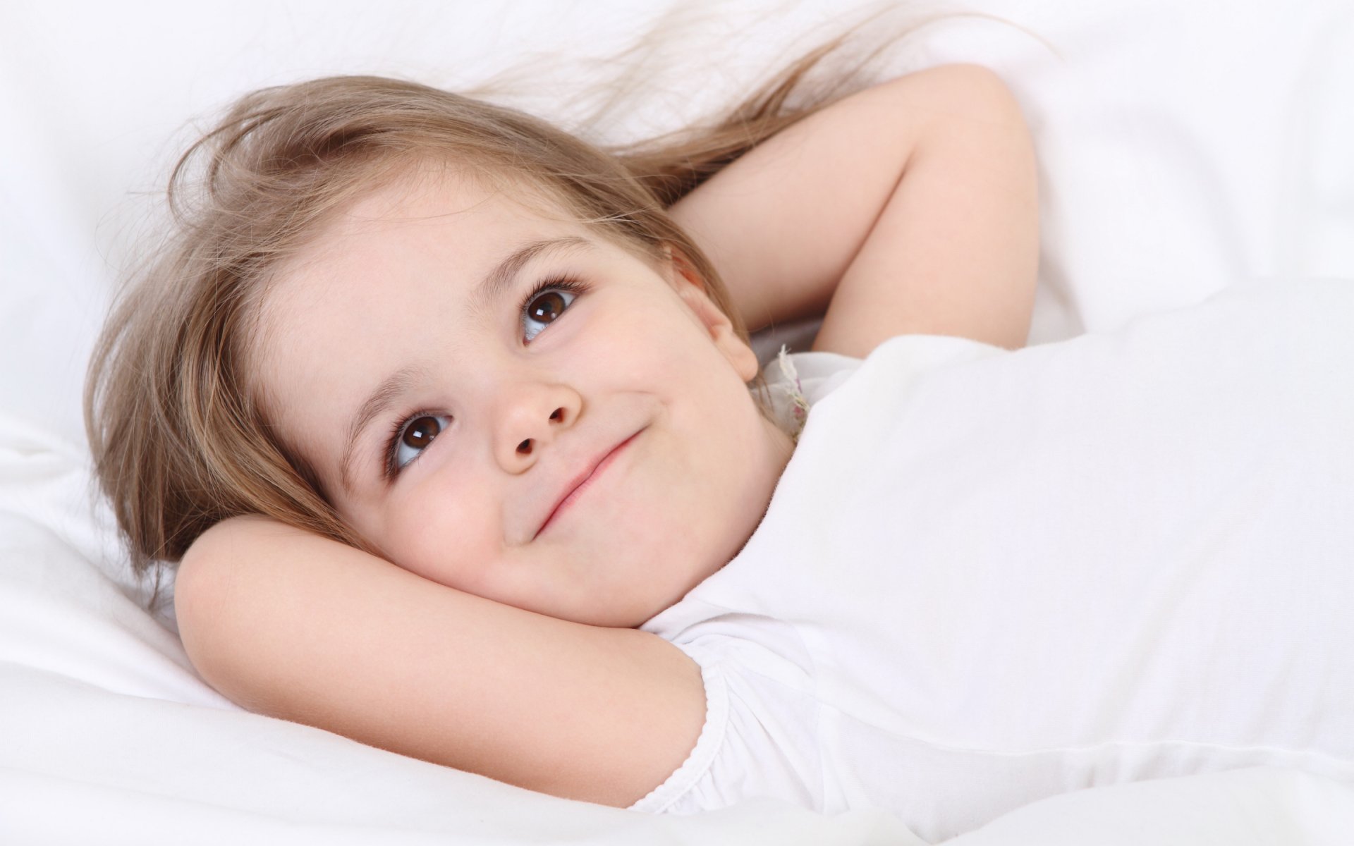 HD Wallpaper: Joyful Moments of a Child