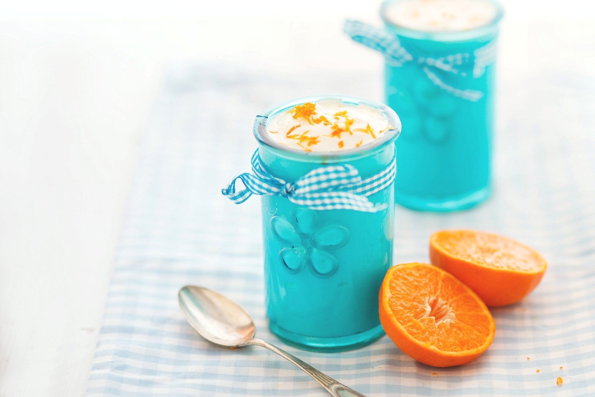 **Delicious Dessert in HD: Irresistible Blue Treats**