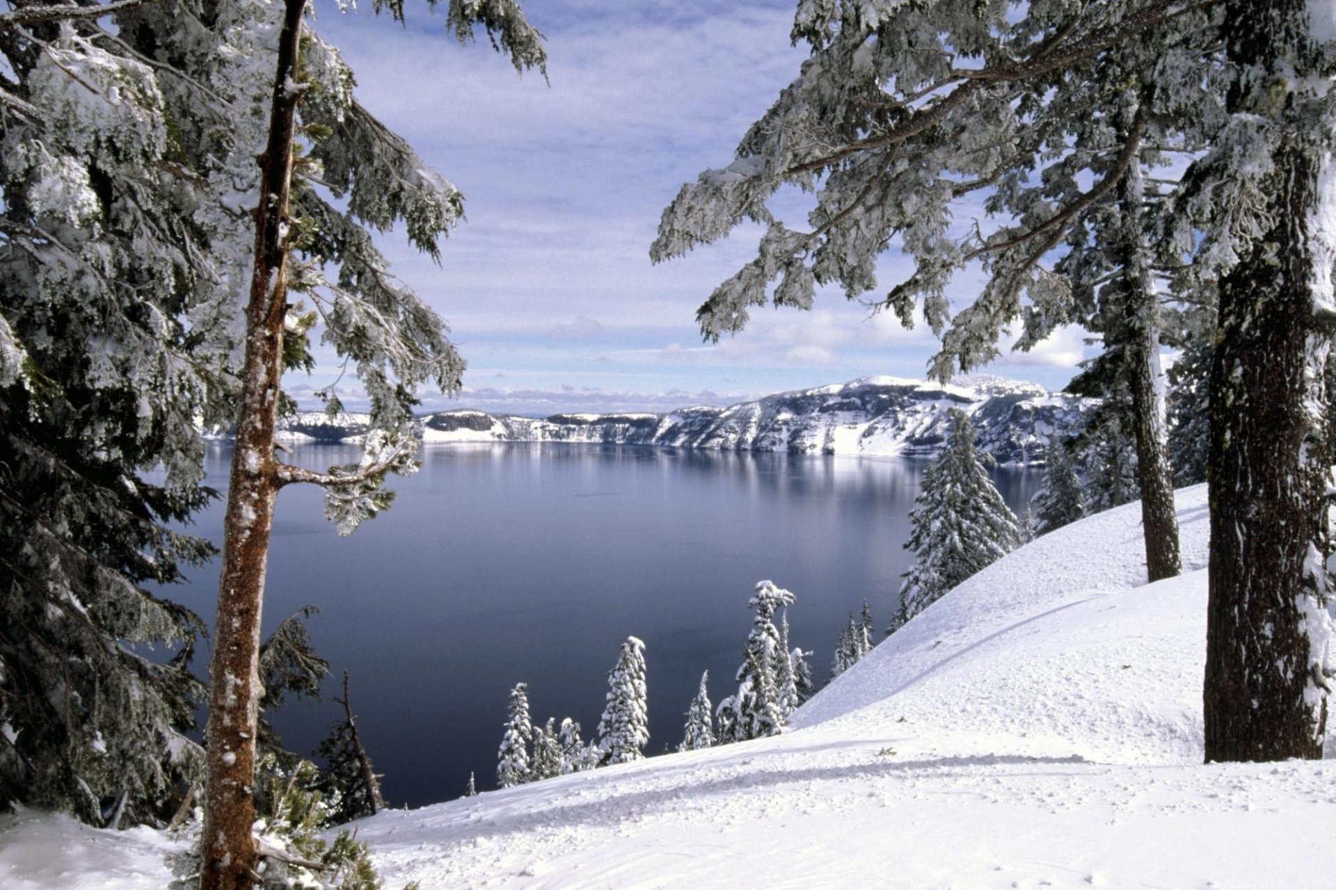 Winter Serenity Lake HD Wallpaper