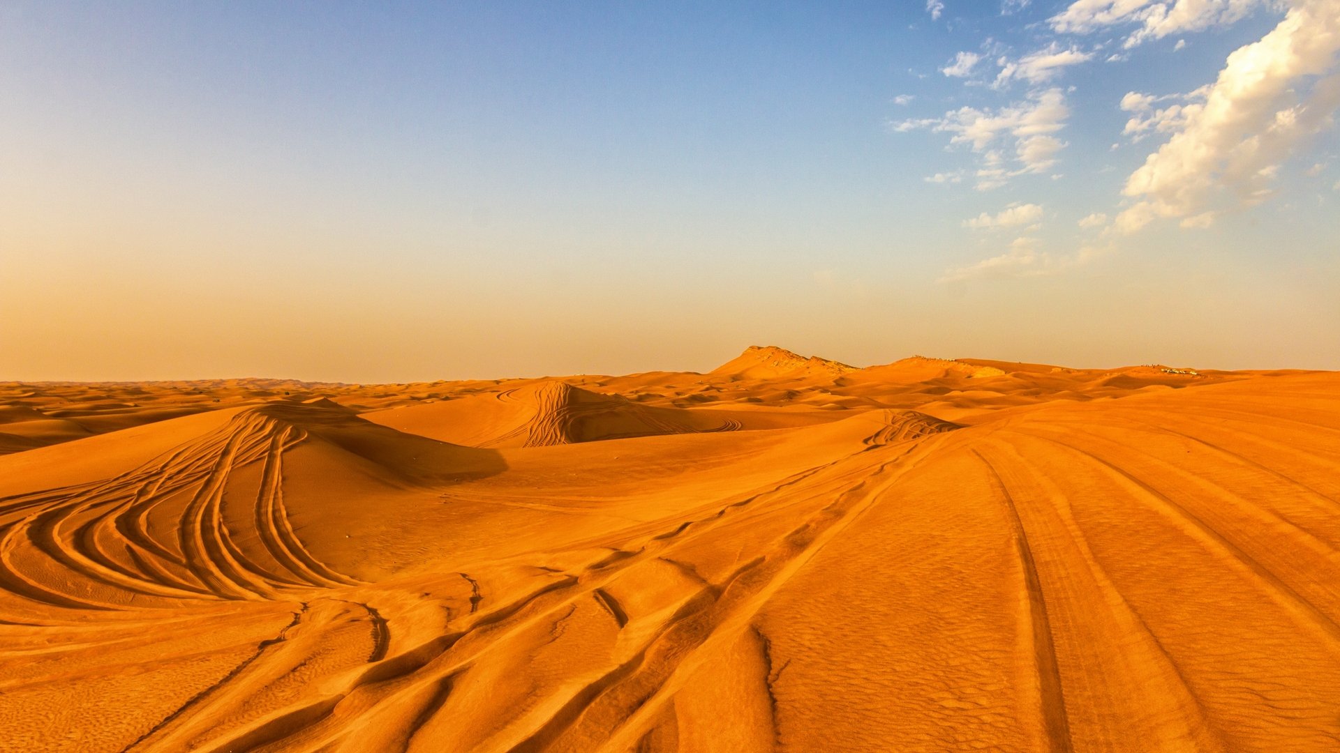 Desert Serenity: Stunning HD Nature Wallpaper