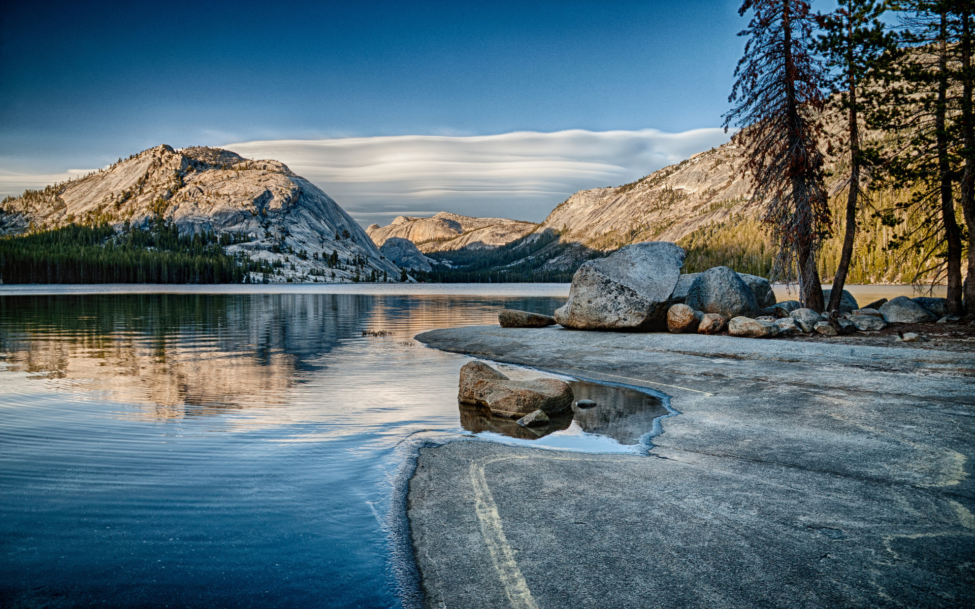 Download Nature Lake HD Wallpaper