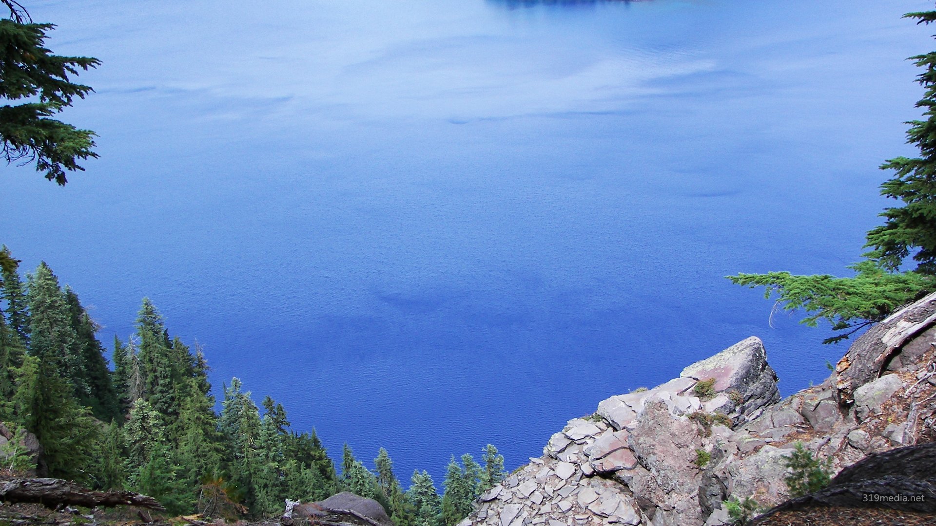 Crater Lake Caldera by 319media