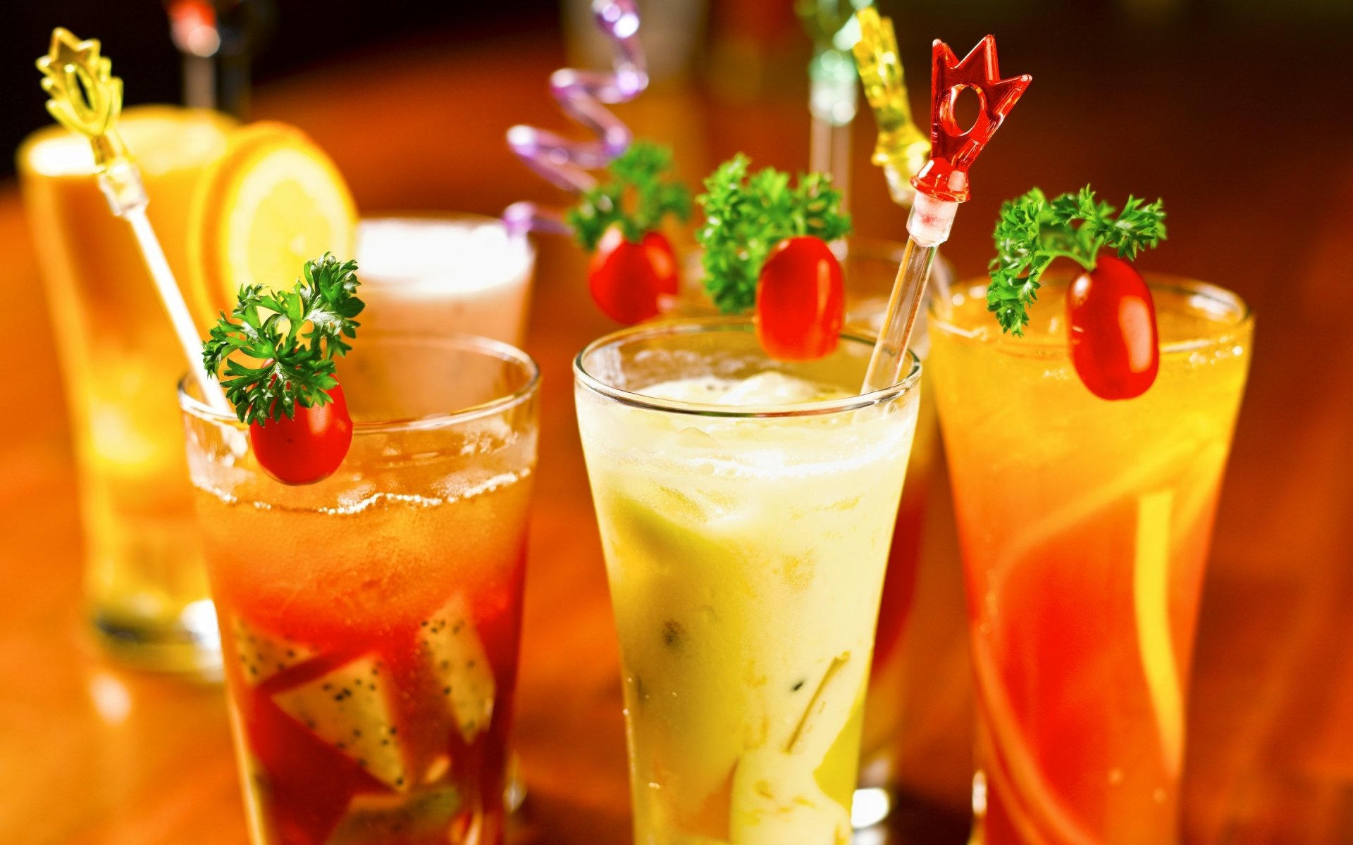 Refreshing Cocktail Delights HD Wallpaper | 2880x1800 | Wallpaper Abyss
