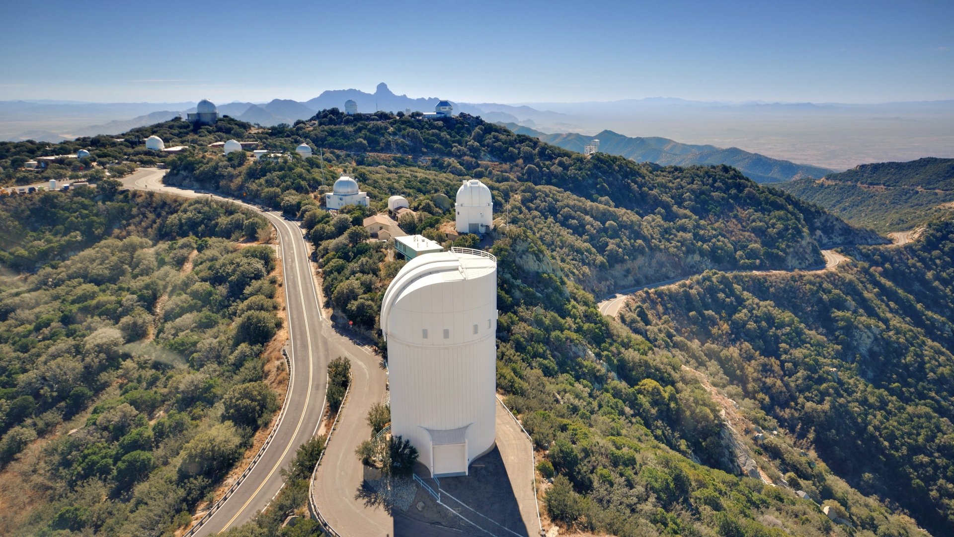 4K Ultra HD Scenic Landscape Photography: Mountain Observatory Views
