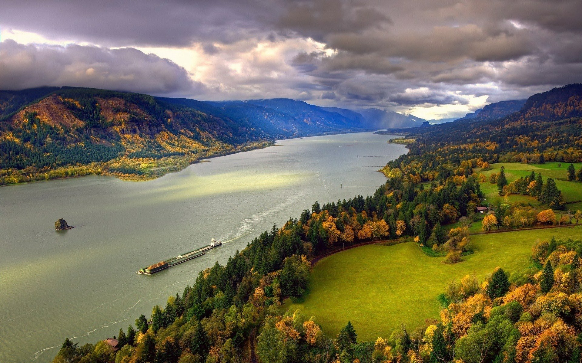 Emerald River Panorama — HD Nature Wallpaper | 1920x1200 | Wallpaper Abyss