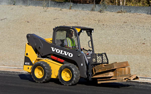 Volvo Skid Steer Wallpapers