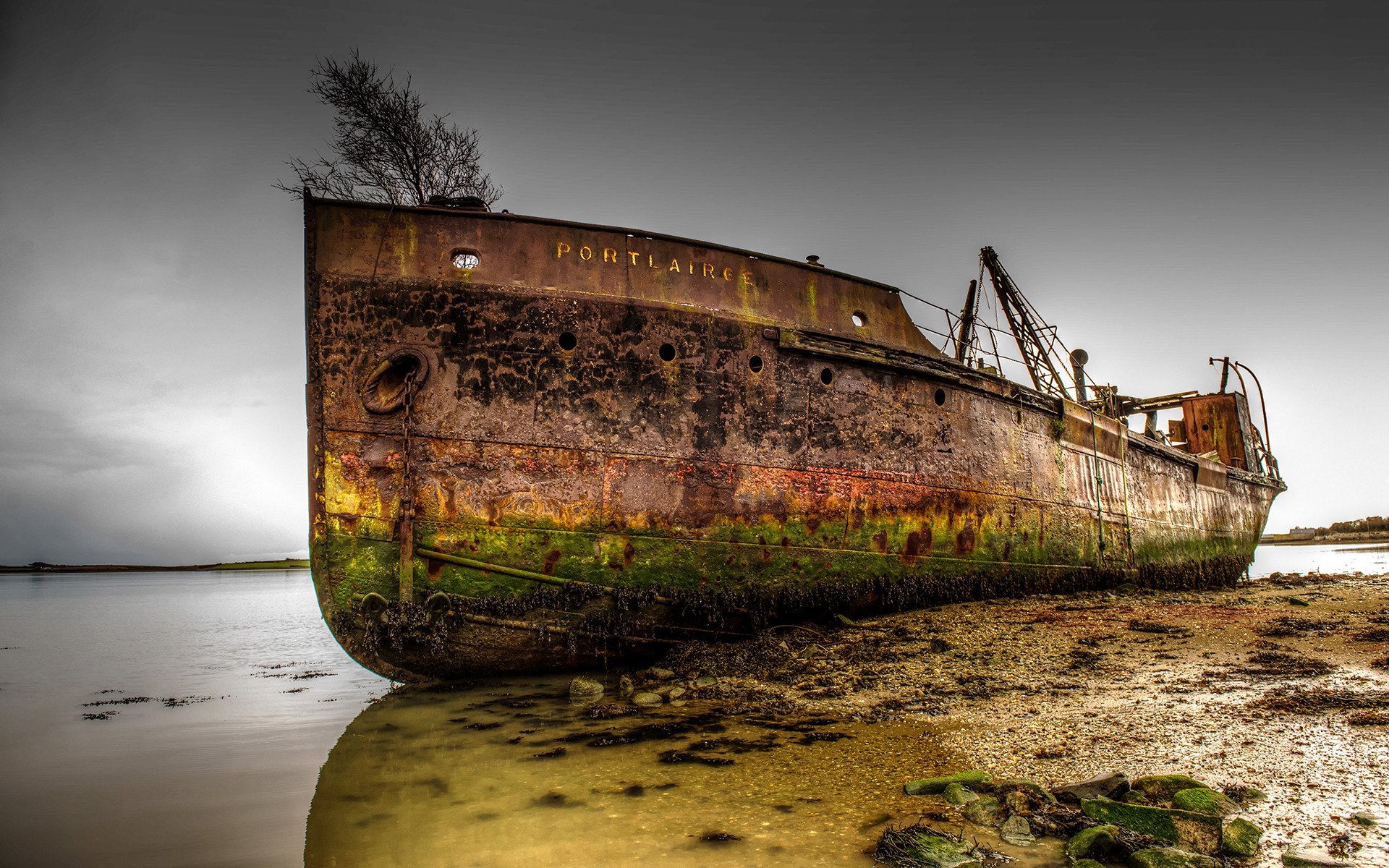 Download Ship Vehicle Wreck HD Wallpaper
