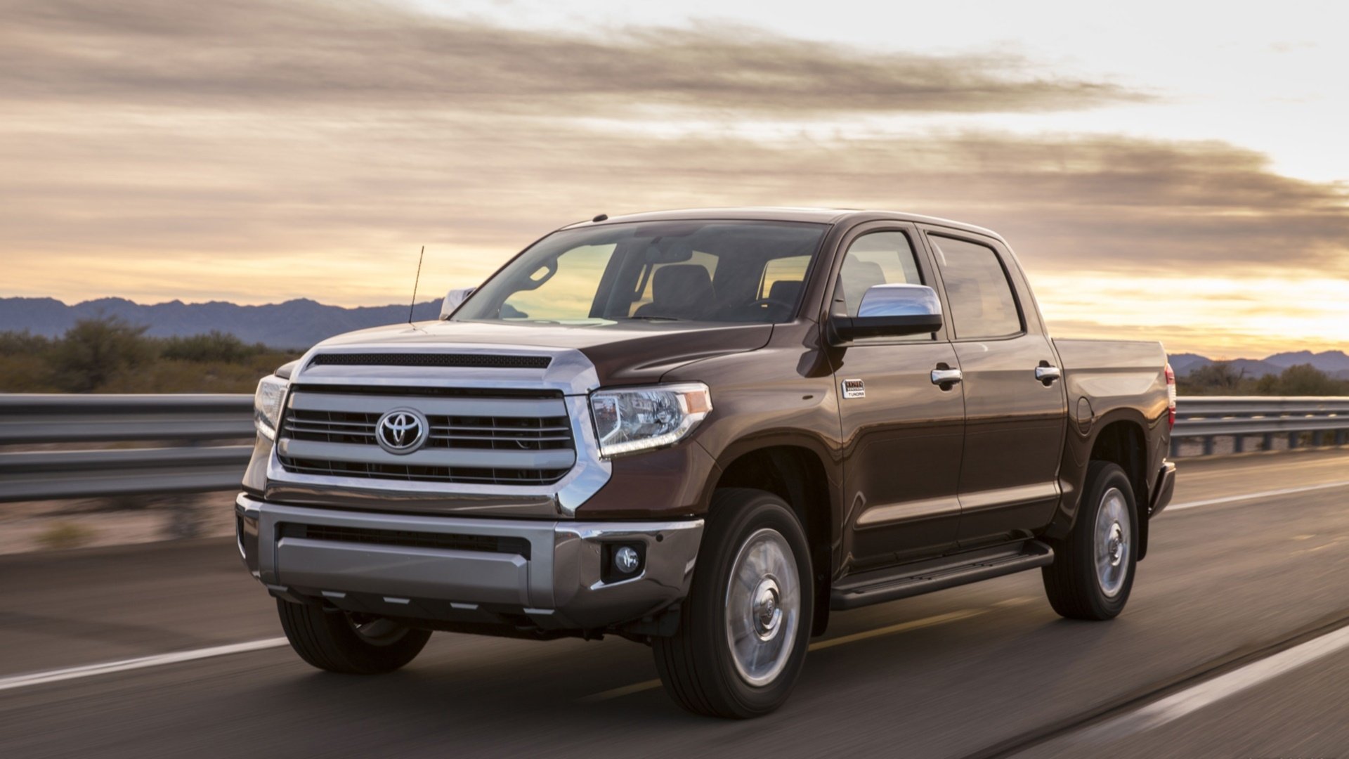Download Vehicle Toyota Tundra HD Wallpaper