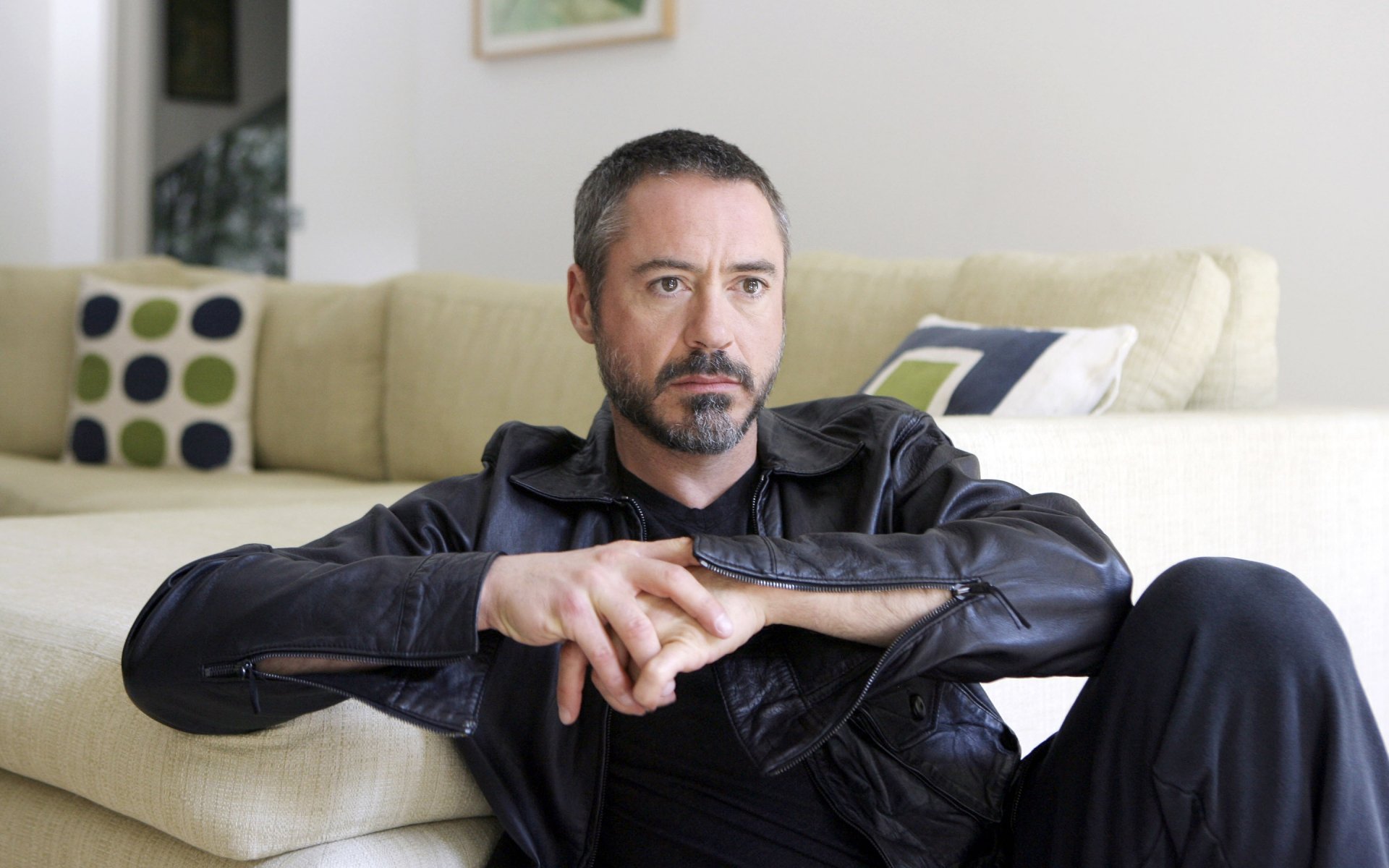 Robert Downey Jr. – HD Portrait of the Iconic American Actor