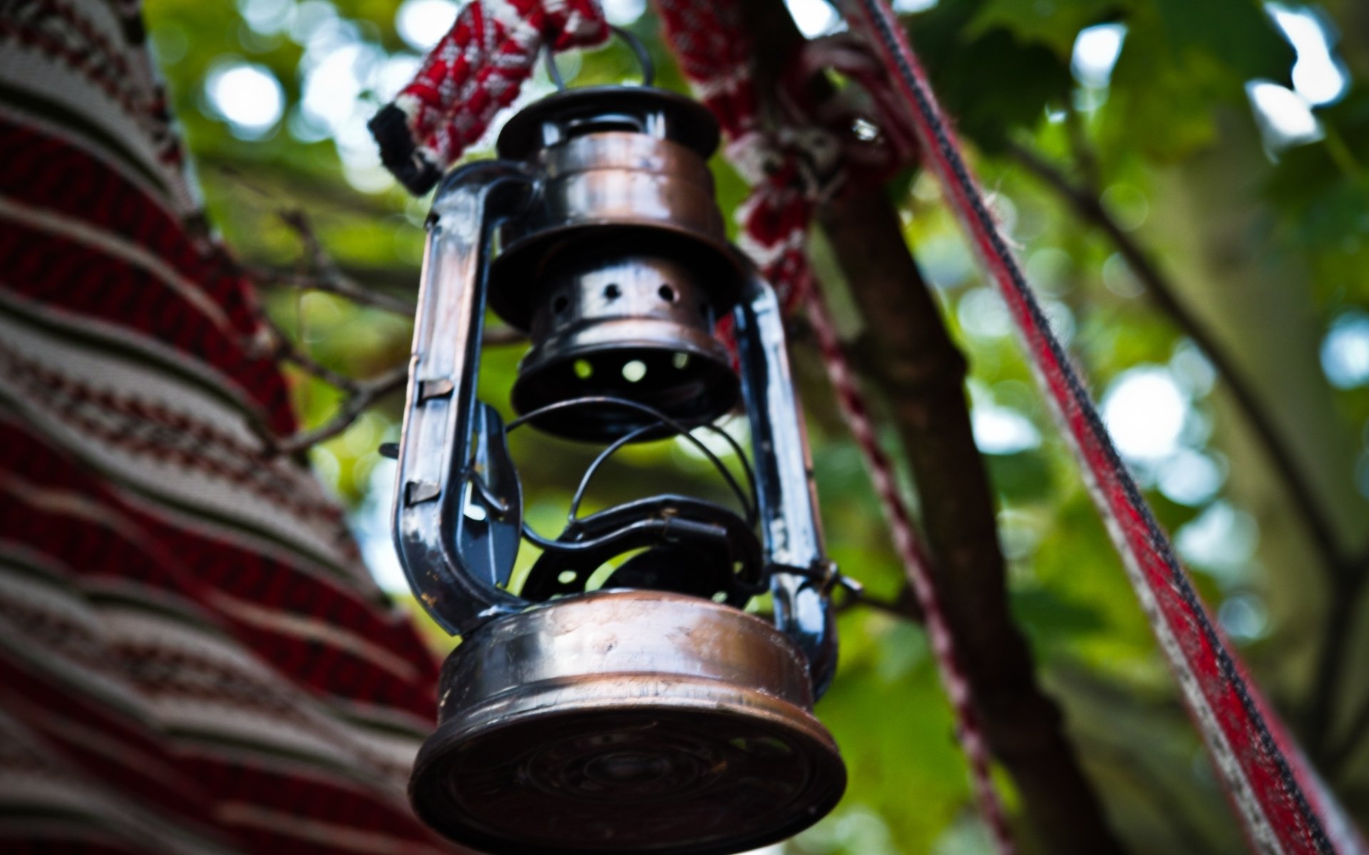 Rustic Lantern HD Wallpaper Handcrafted Lamp — HD Wallpaper Man-Made ...
