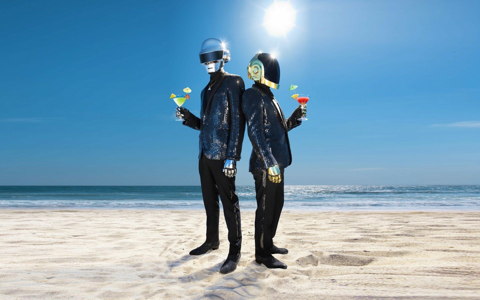 Daft Punk Vibes: HD Music Legends on the Beach