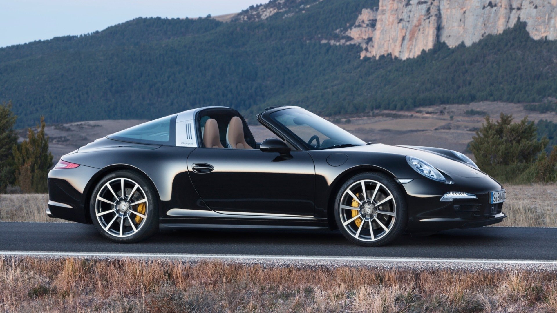 Download Vehicle Porsche 911 Targa HD Wallpaper