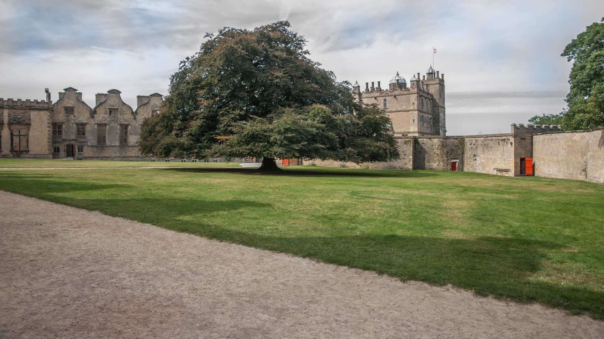 Bolsover Castle - Desktop Wallpapers, Phone Wallpaper, PFP, Gifs, and More!
