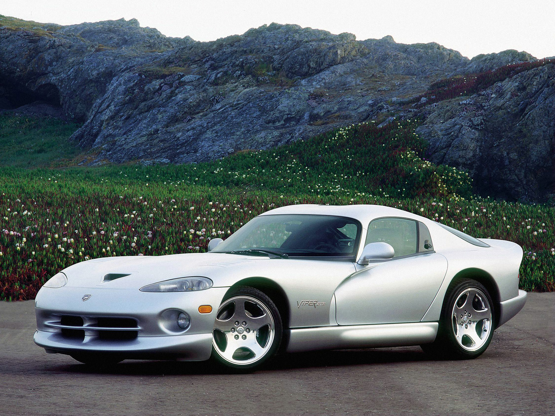 Download Dodge Viper Vehicle Dodge Viper GTS HD Wallpaper by davidson arts