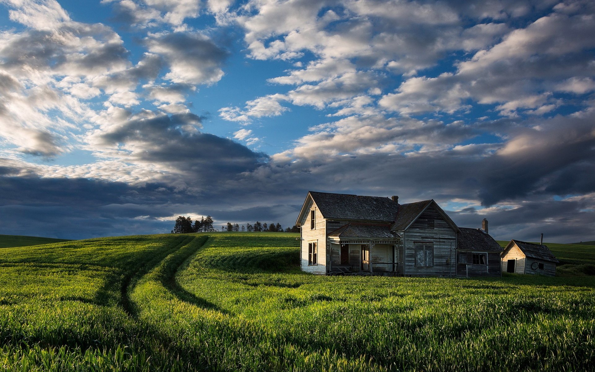 Serene Countryside House: HD Wallpaper of Man-Made Charm Under Vast ...