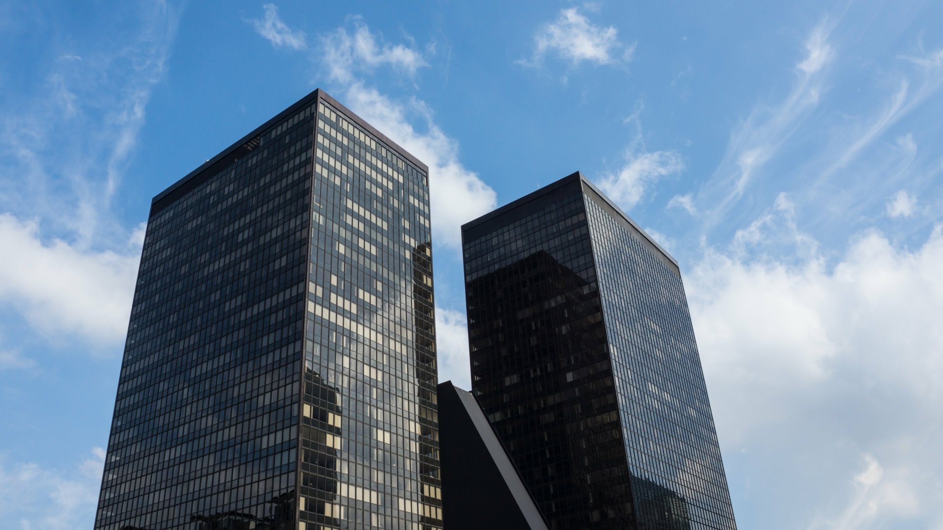 Download Man Made Building 4k Ultra HD Wallpaper