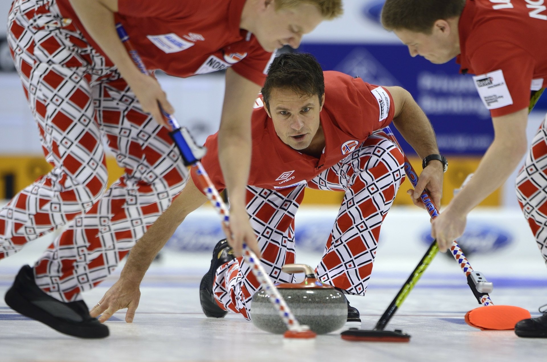 Download Curling Sports 4k Ultra HD Wallpaper