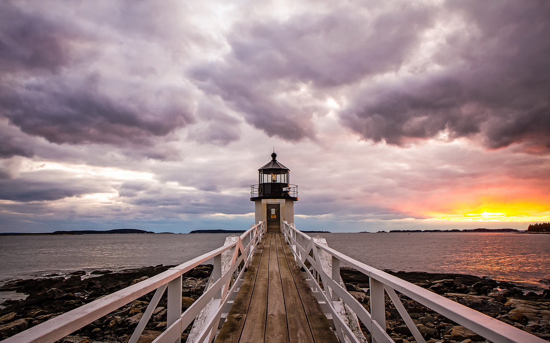High Lighthouse Wallpapers