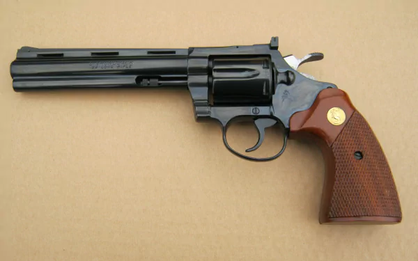 Download Man Made Colt Diamondback Revolver Wallpaper