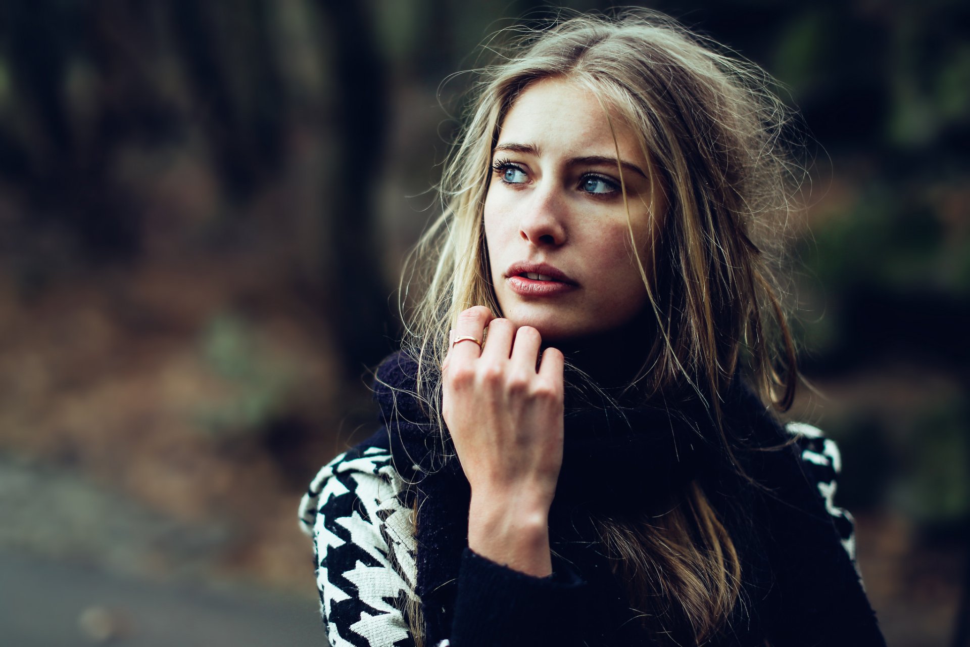 Download Blue Eyes Blonde Woman Model Hd Wallpaper By David Olkarny