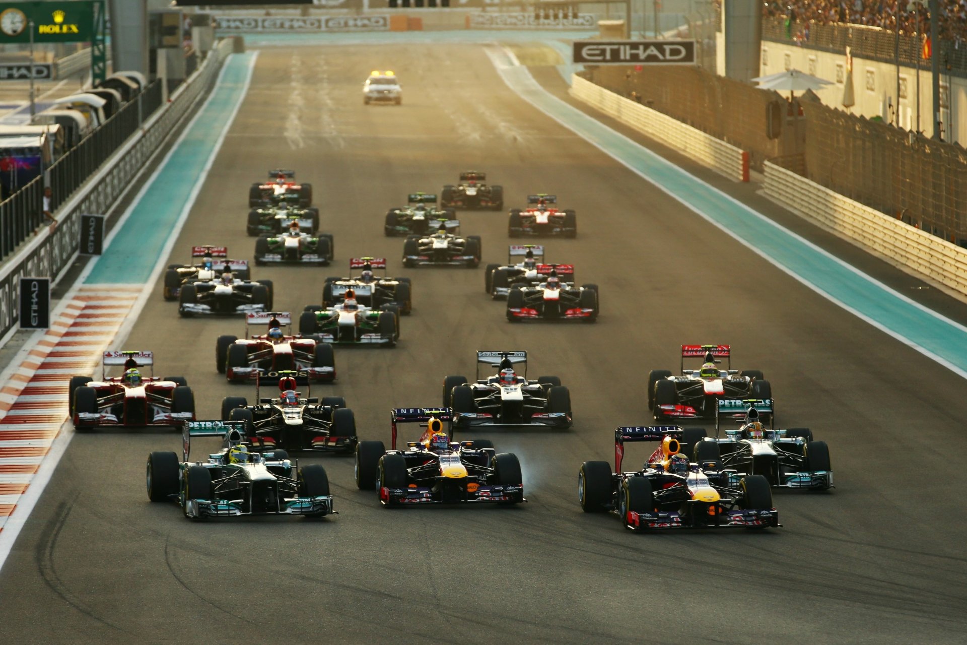 Download F1 Sports HD Wallpaper