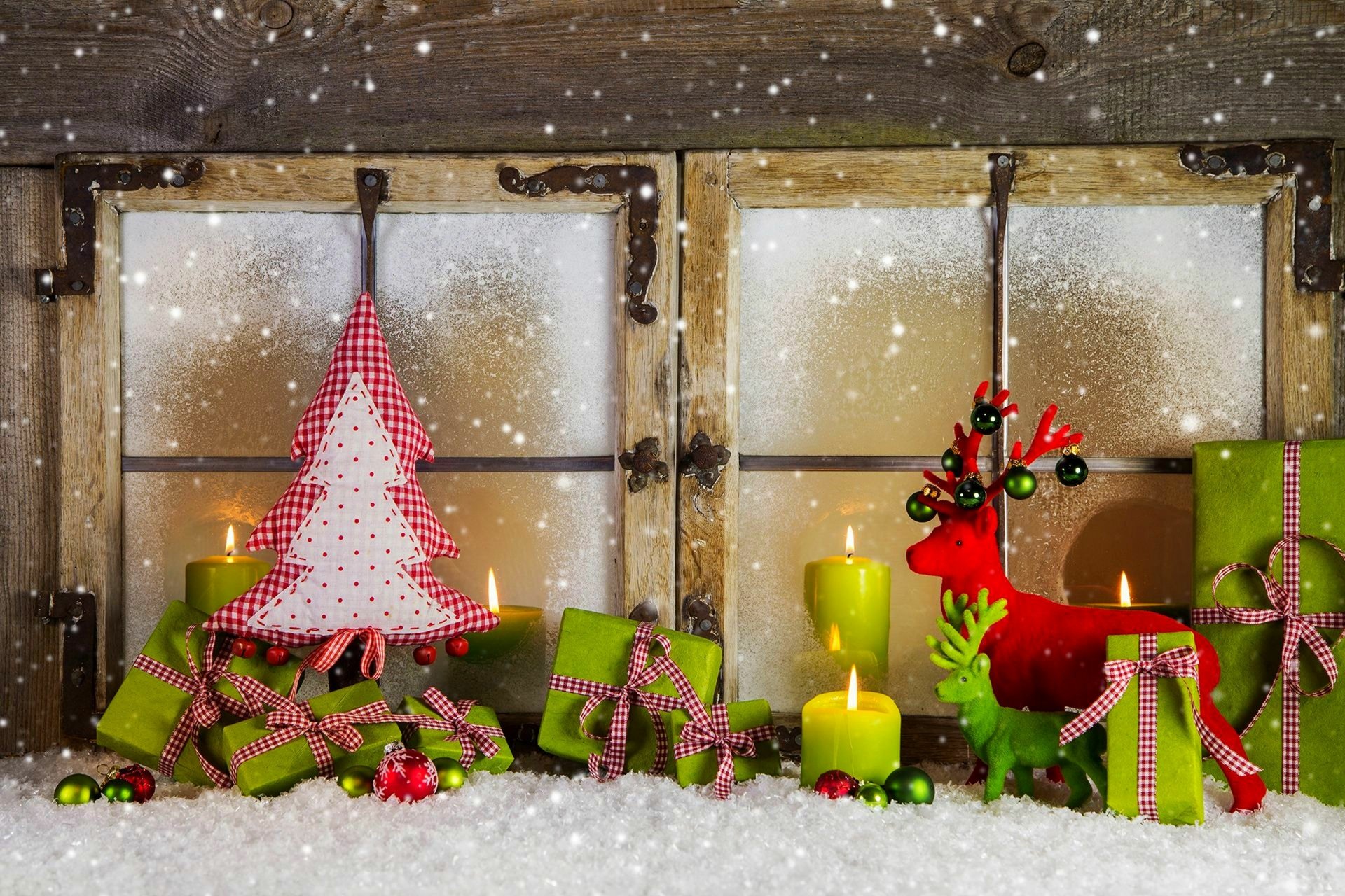 Cozy Holiday Window: A 4K Ultra HD Christmas Scene