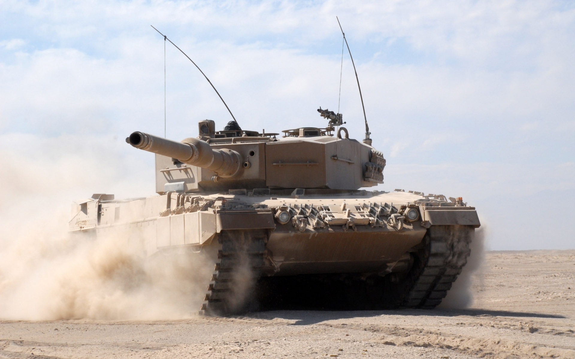 Download Military Leopard 2 HD Wallpaper