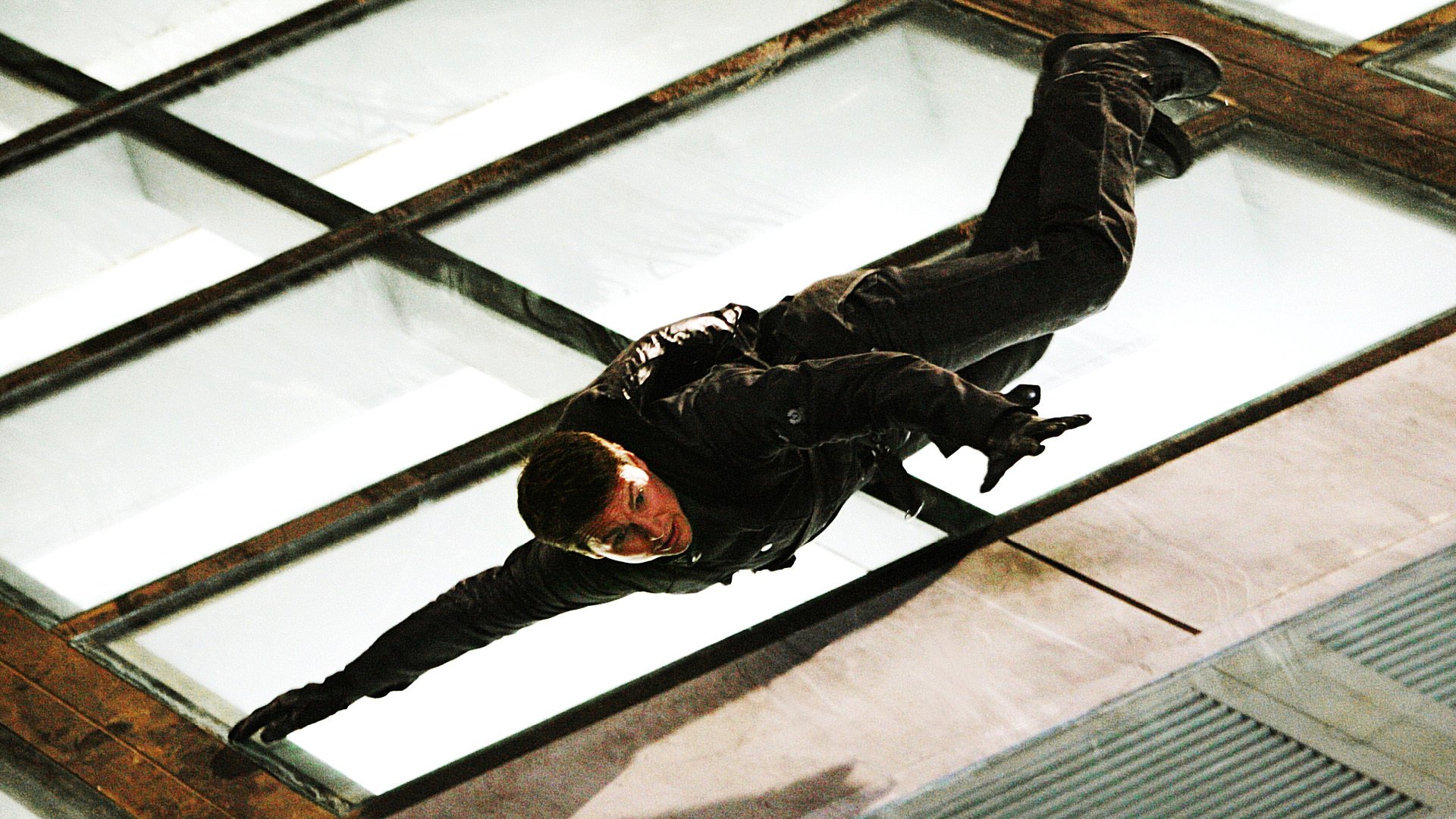 Download Tom Cruise Movie Mission: Impossible III HD Wallpaper