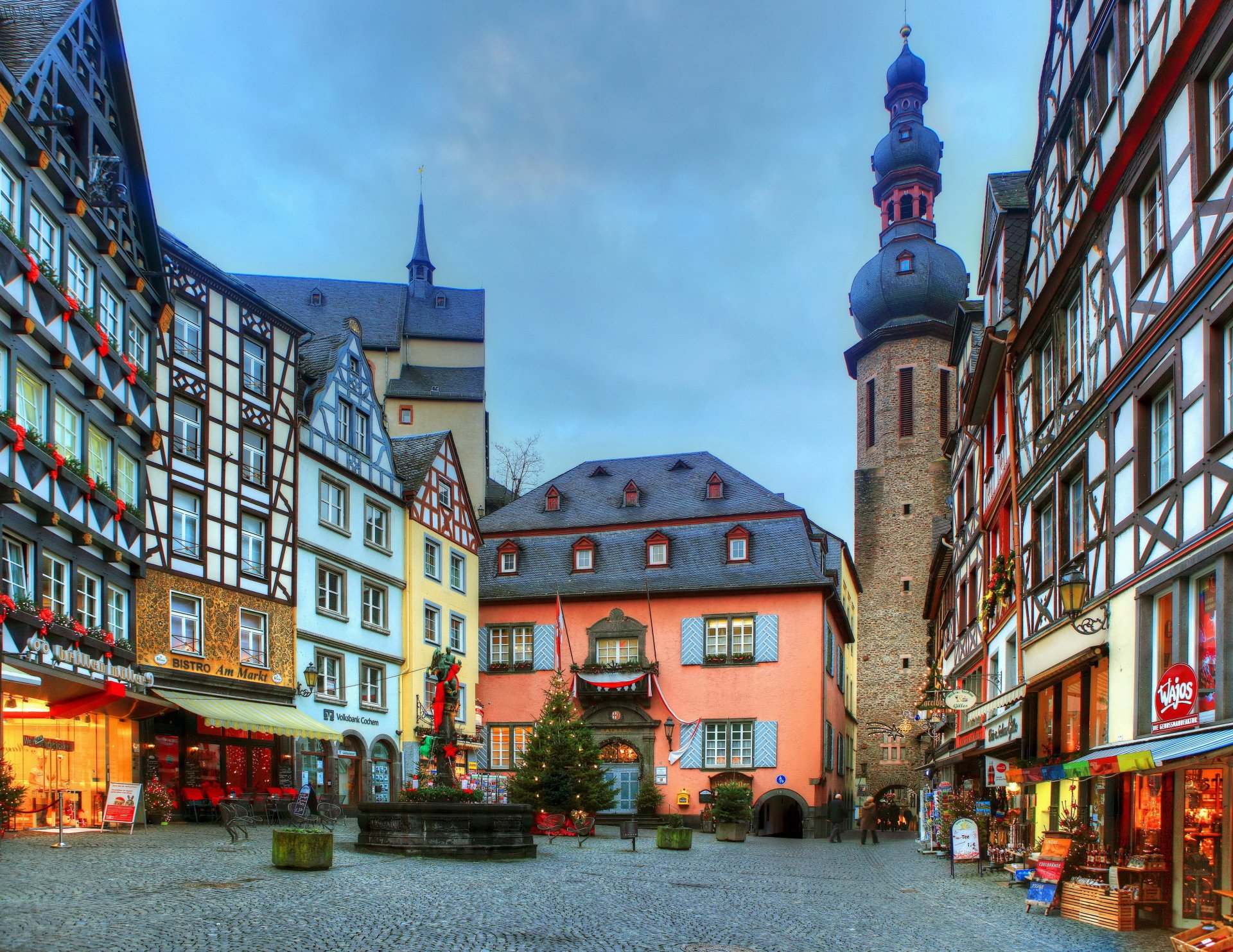 Download Town Architecture Building Germany Man Made Cochem HD Wallpaper