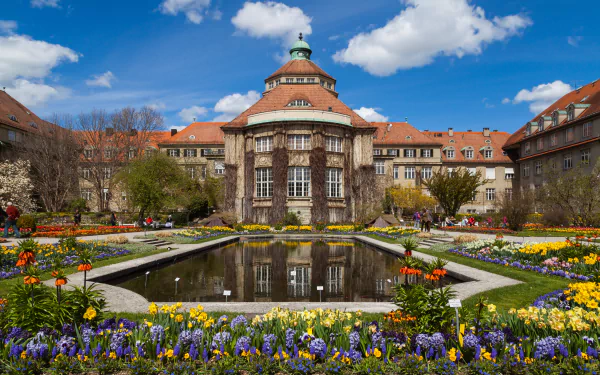 [160+] Garden 4k Wallpapers