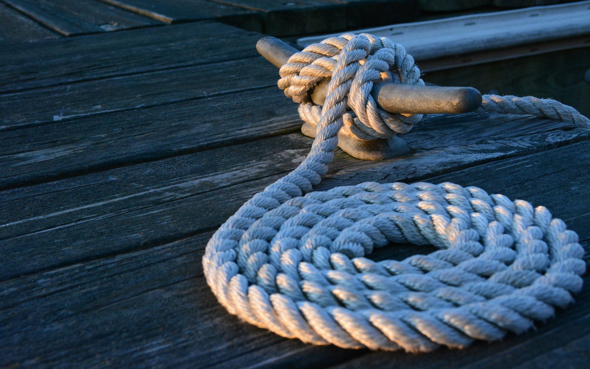 Download Man Made Rope 4k Ultra HD Wallpaper