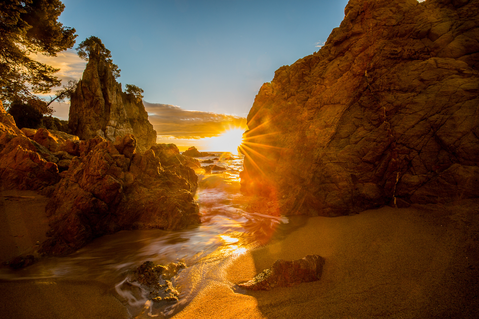 Sunbeam Wallpaper Background