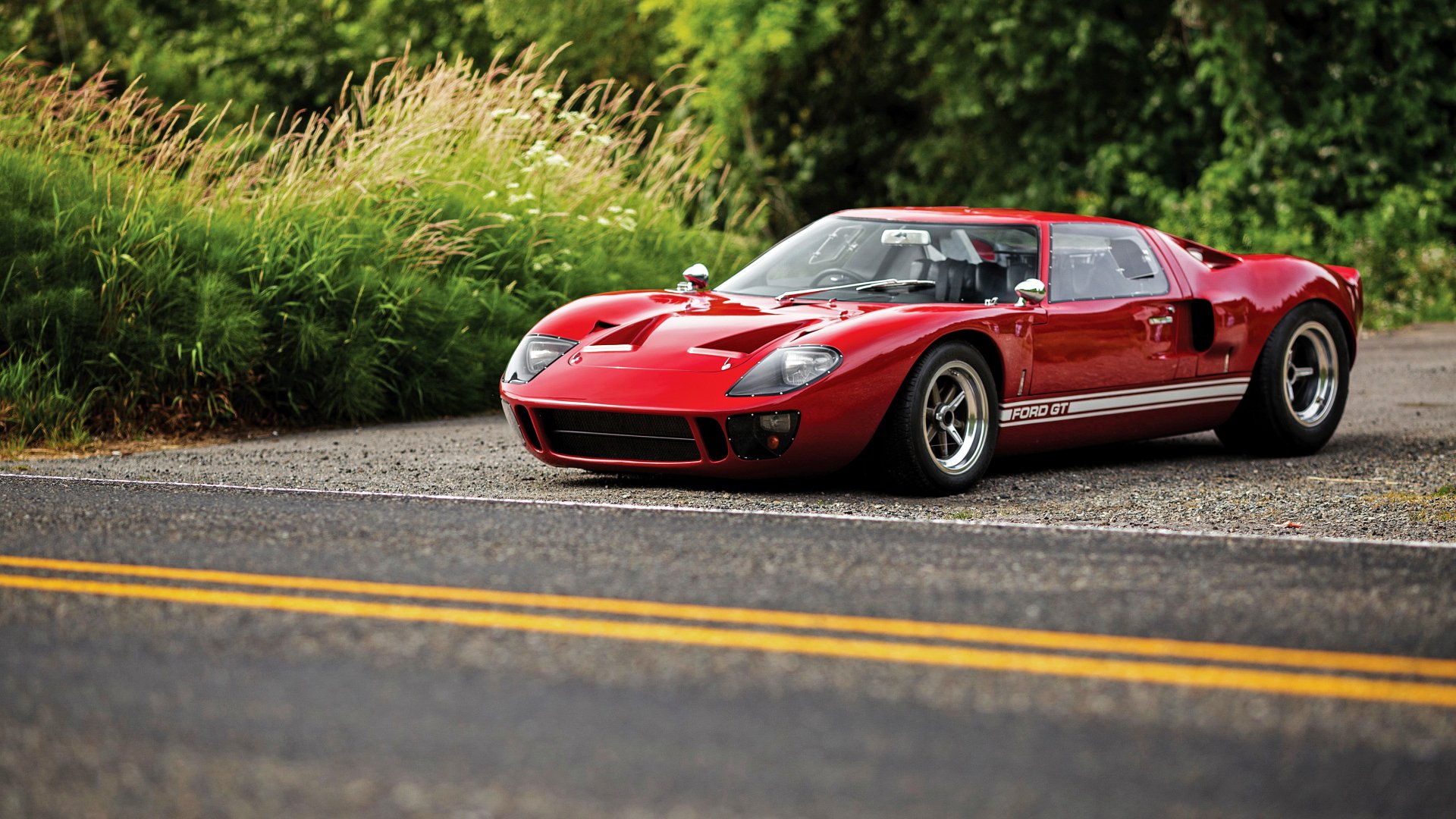 Scarlet Thunder — Ford GT40 4K Supercar Wallpaper