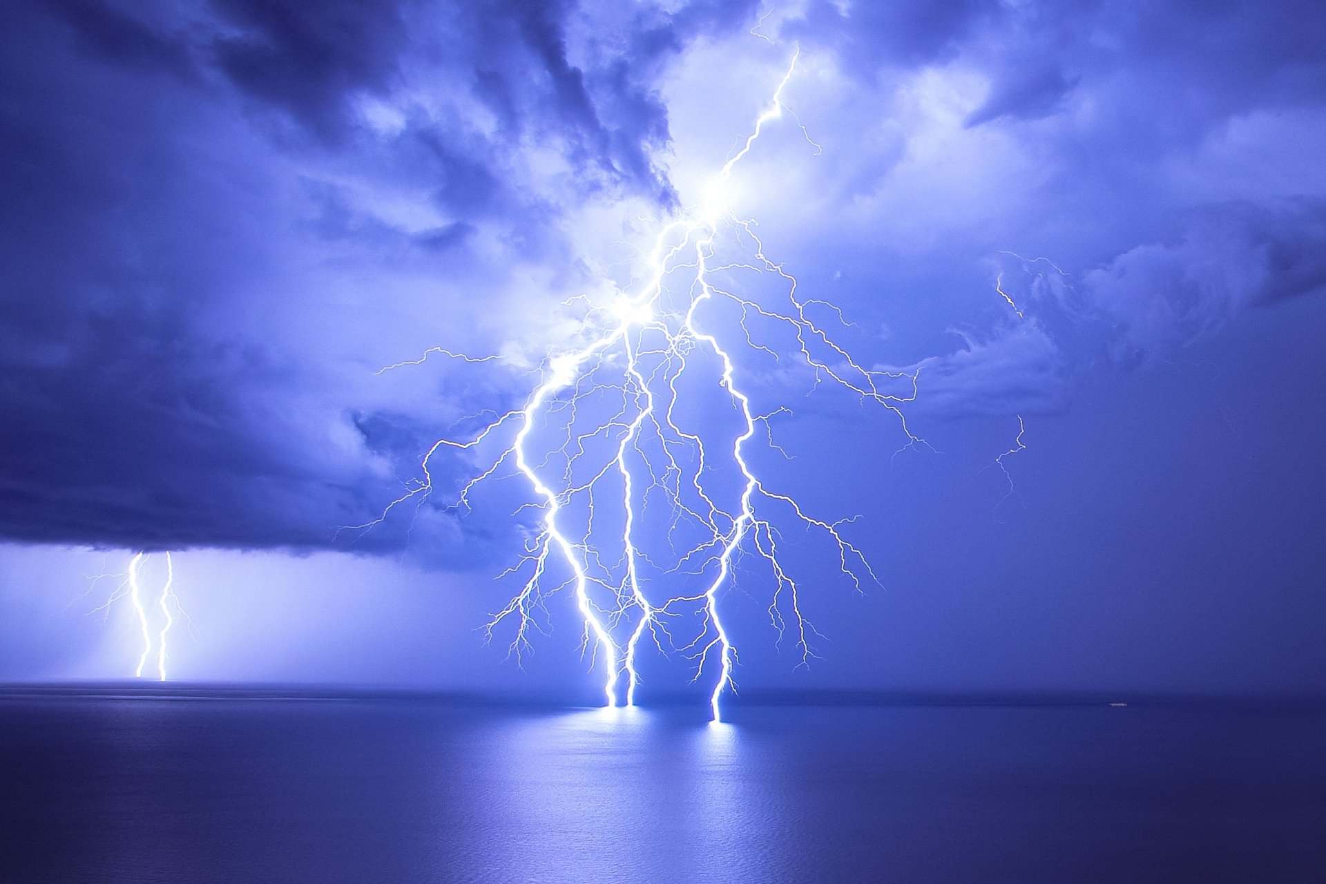 Download Photography Lightning HD Wallpaper
