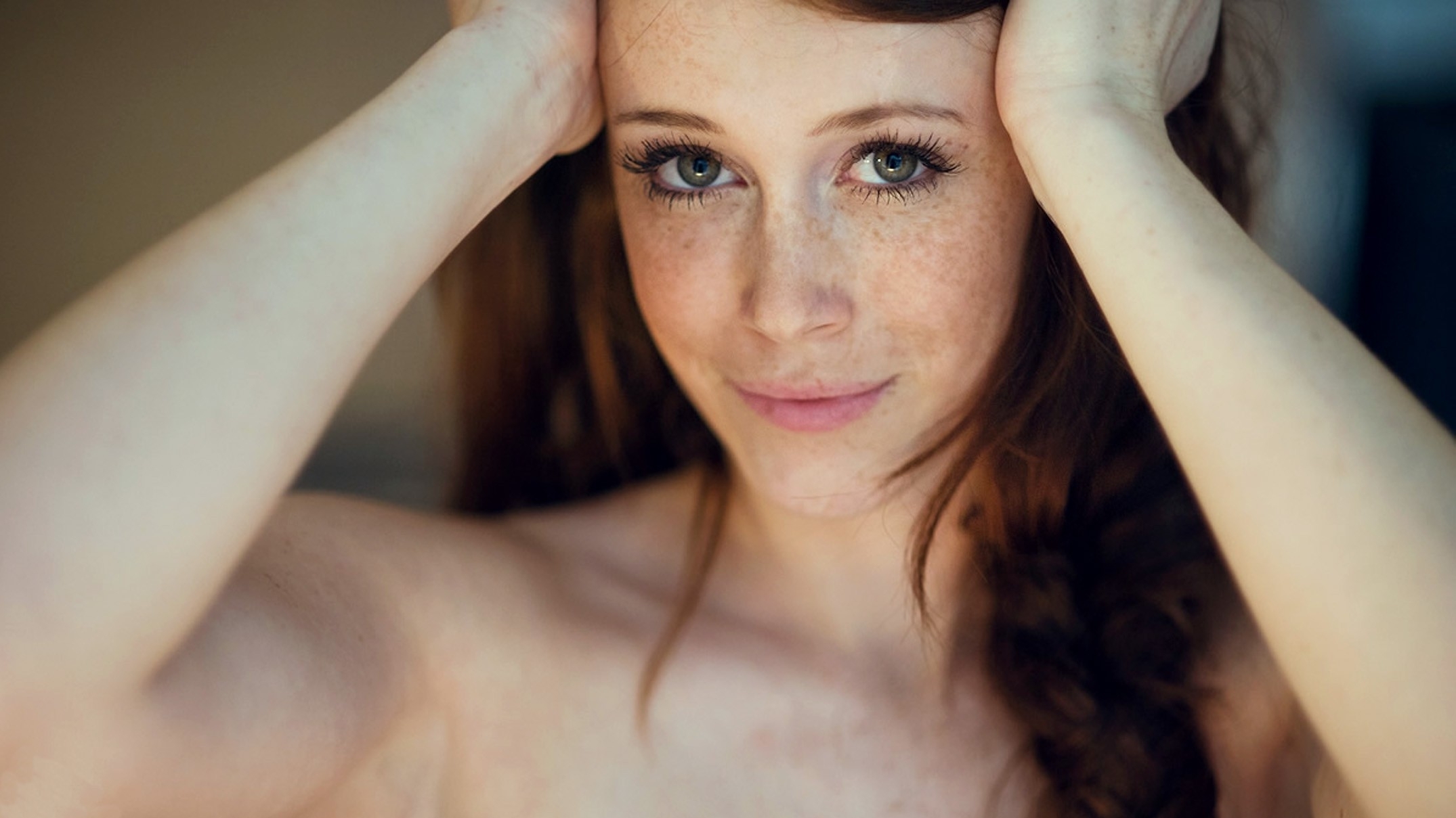 Download Woman Model Hd Wallpaper