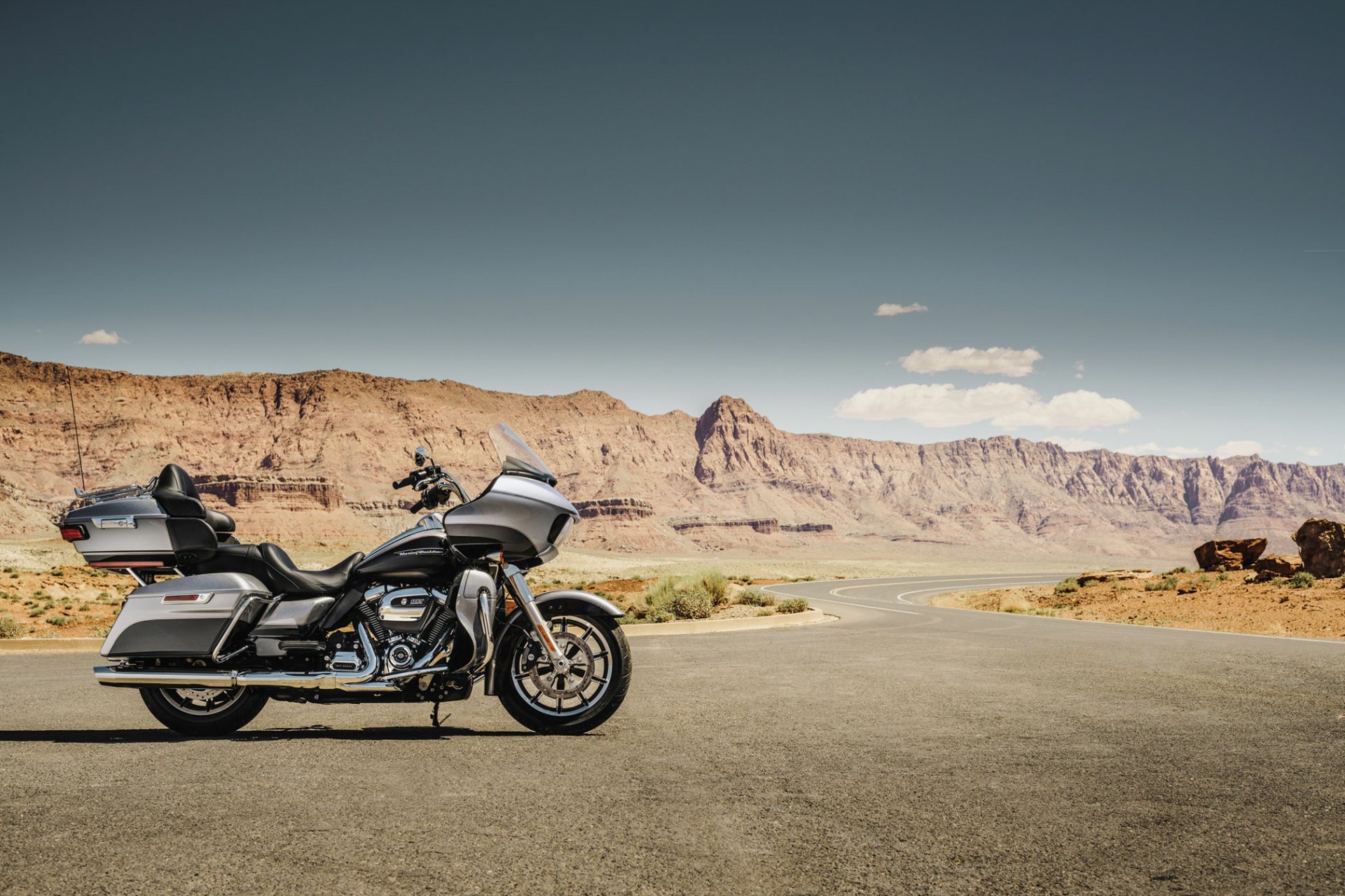 Harley-Davidson Road Glide - Desktop Wallpapers, Phone Wallpaper, PFP ...