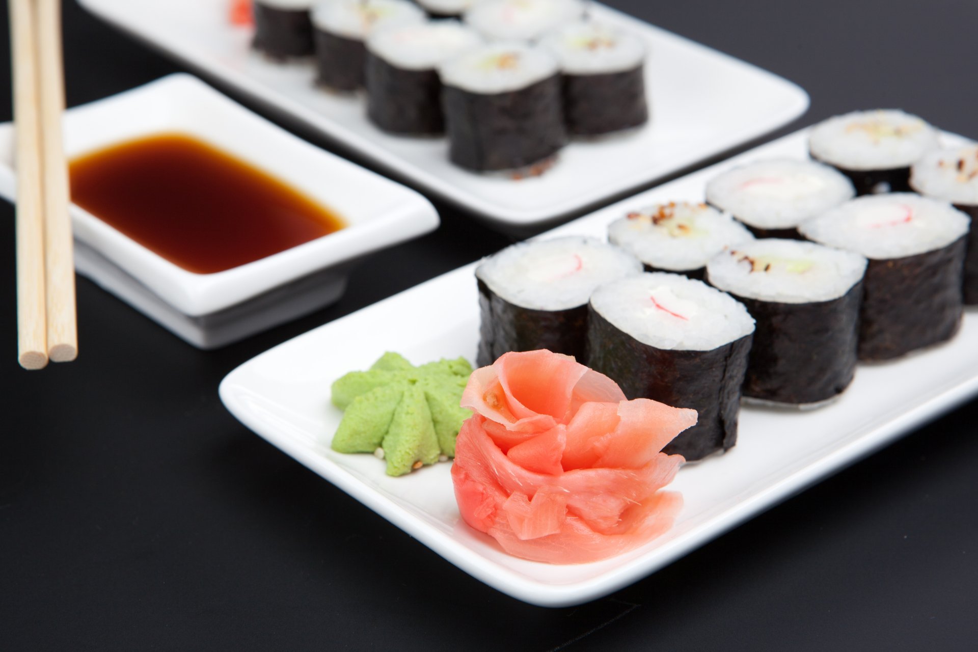 5K Ultra HD Sushi Maki — Fresh Seafood Wallpaper | 5419x3613 ...