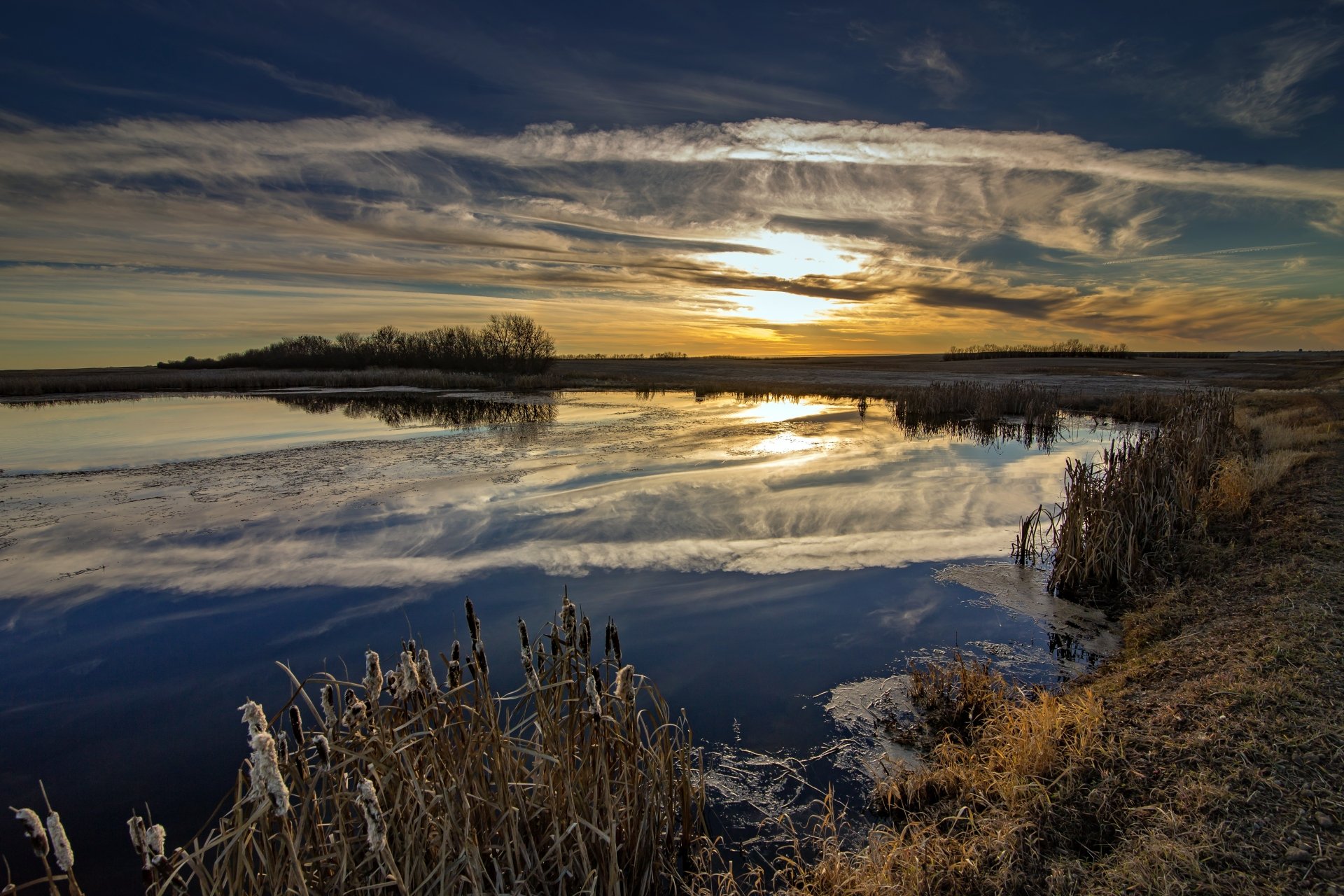4K Ultra HD Tranquil Sky & Lake Reflection in Nature | 5397x3598 ...