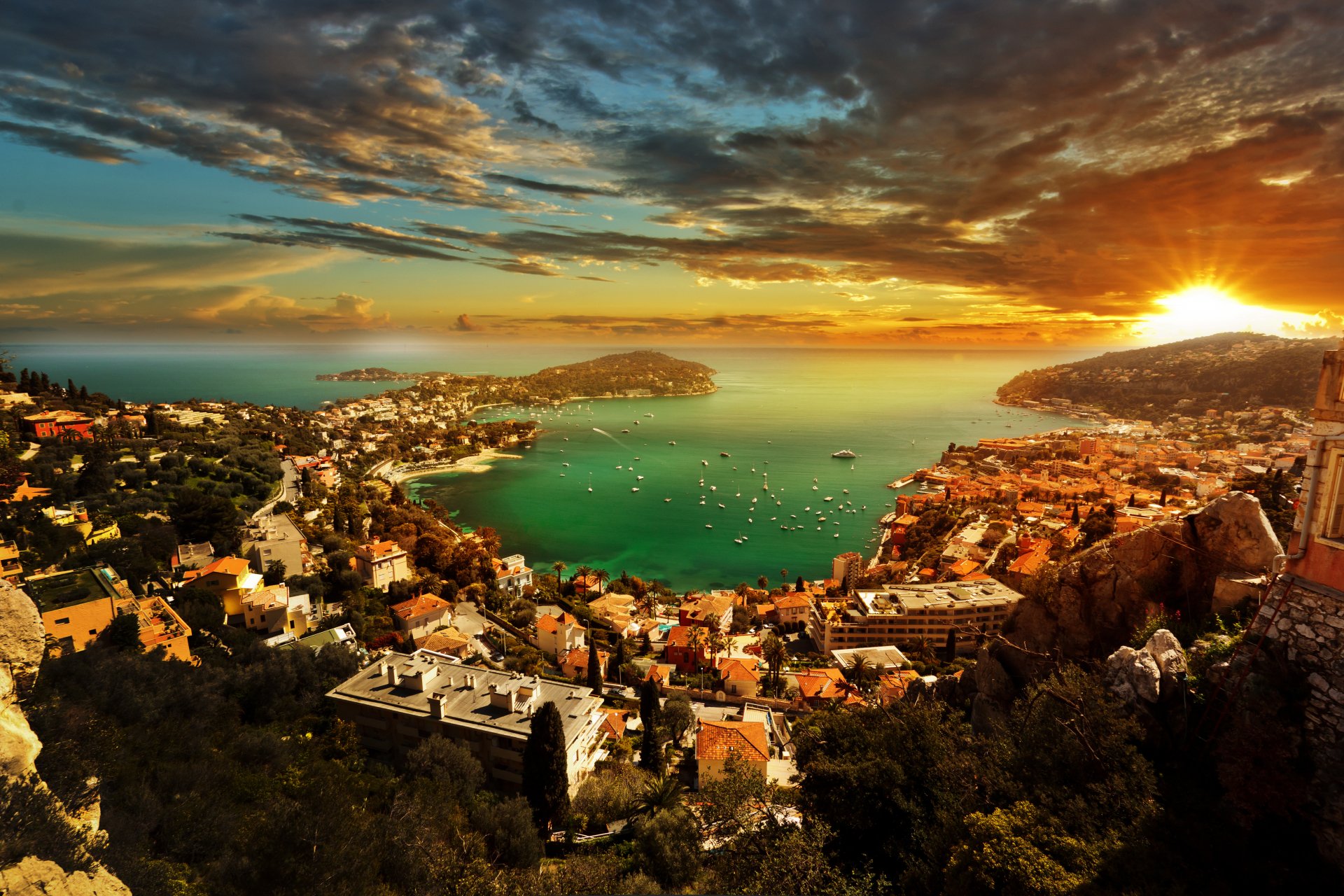Sunset Panorama Over Saint-Jean-Cap-Ferrat & Villefranche-sur-Mer ...