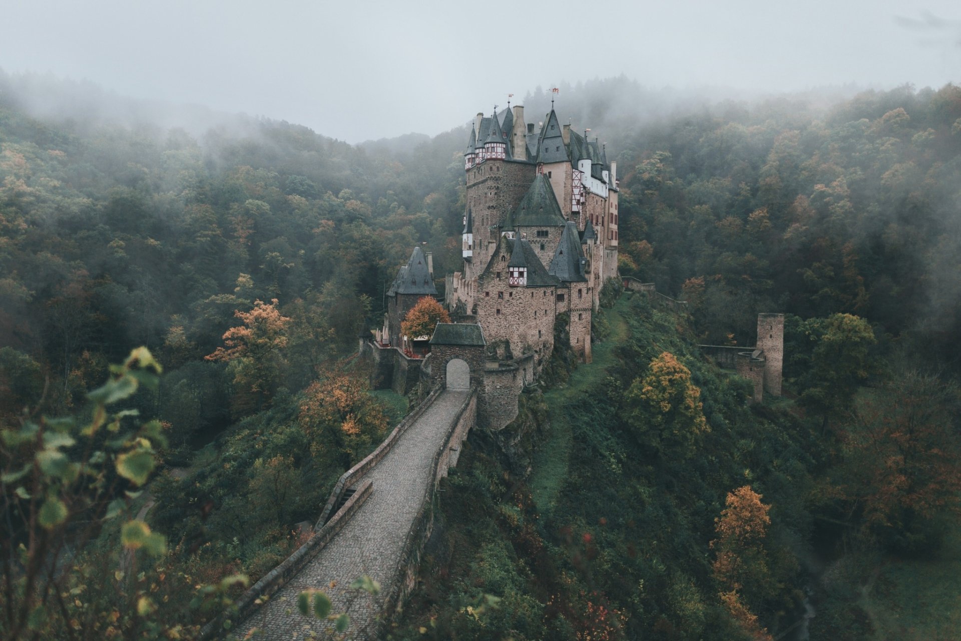 Misty Woodland Castle — HD Man-Made Keep | 2048x1365 | Wallpaper Abyss