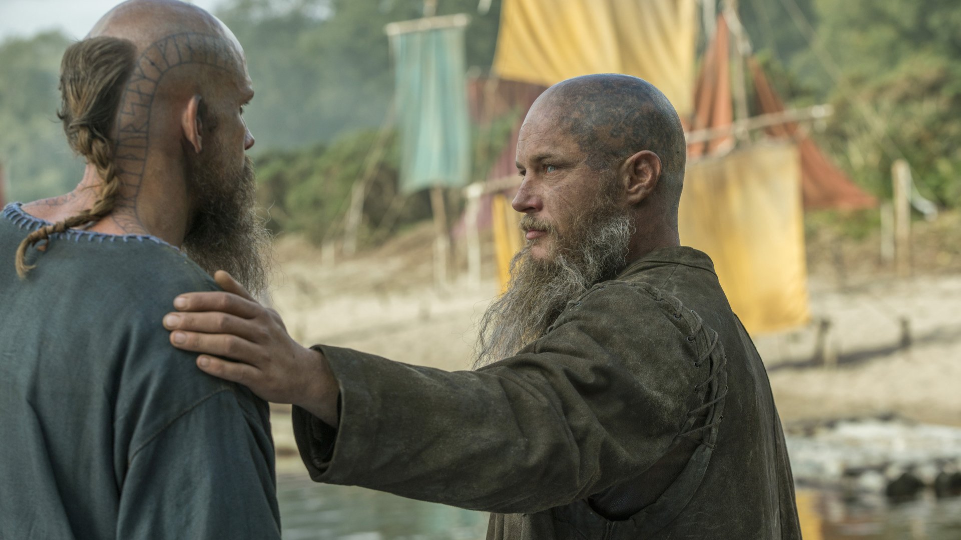 Vikings HD Wallpaper: Floki and Ragnar Lothbrok in Action from Vikings ...